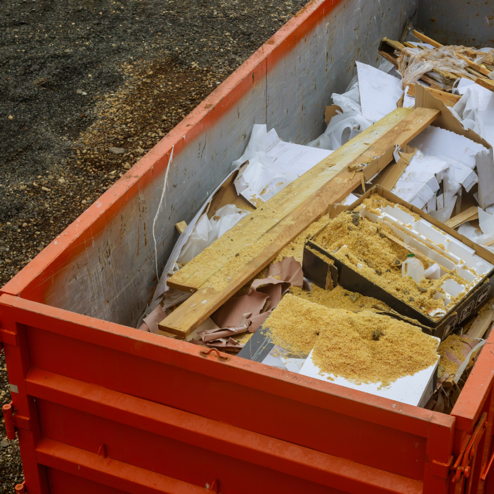 Construction Debris Removal In Highlands Ranch - Junk Panda